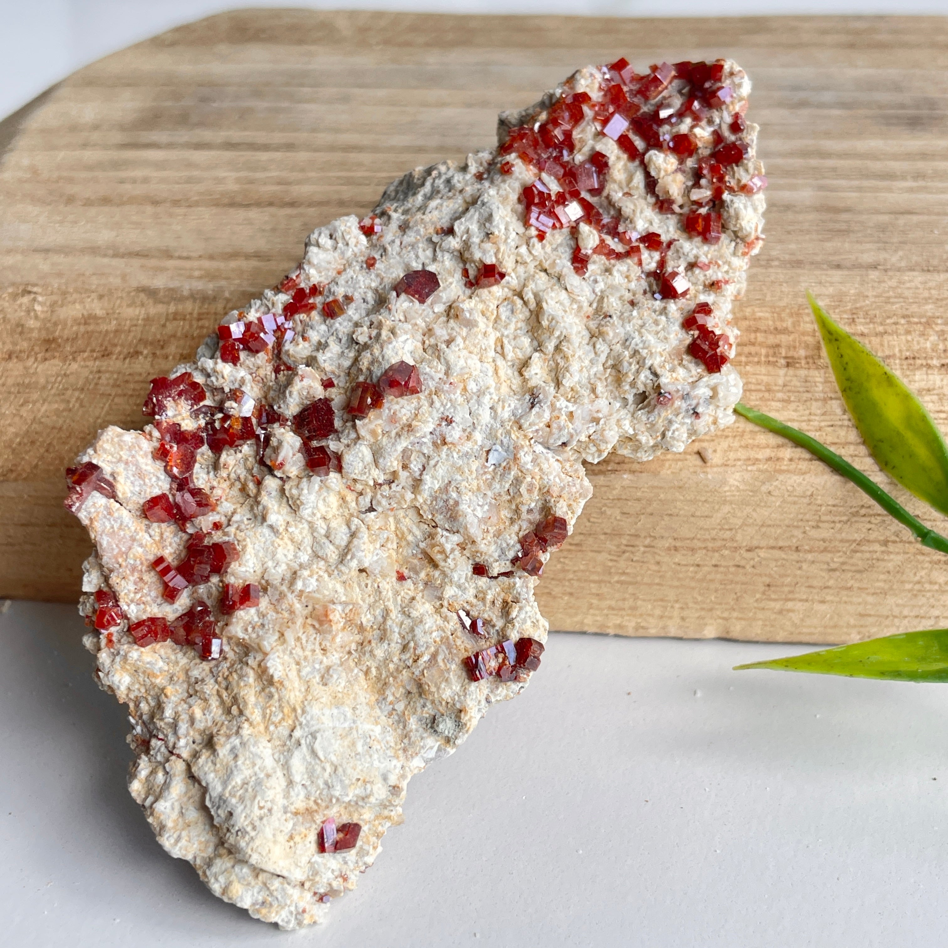 Vanadinite Pce 84g – Preah Ko Maitland