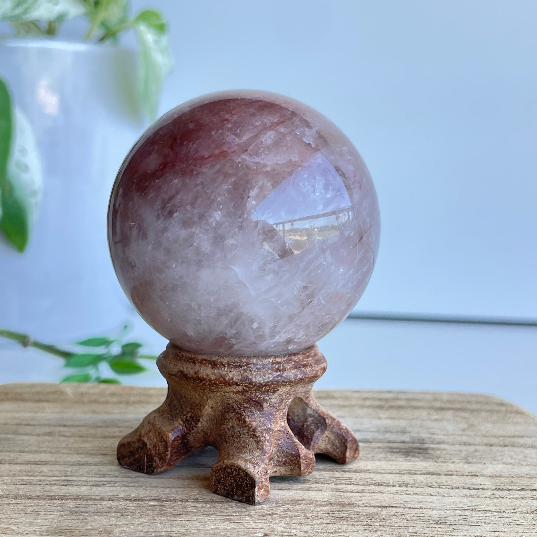 Lithium Quartz Sphere 5.3cm – Preah Ko Maitland