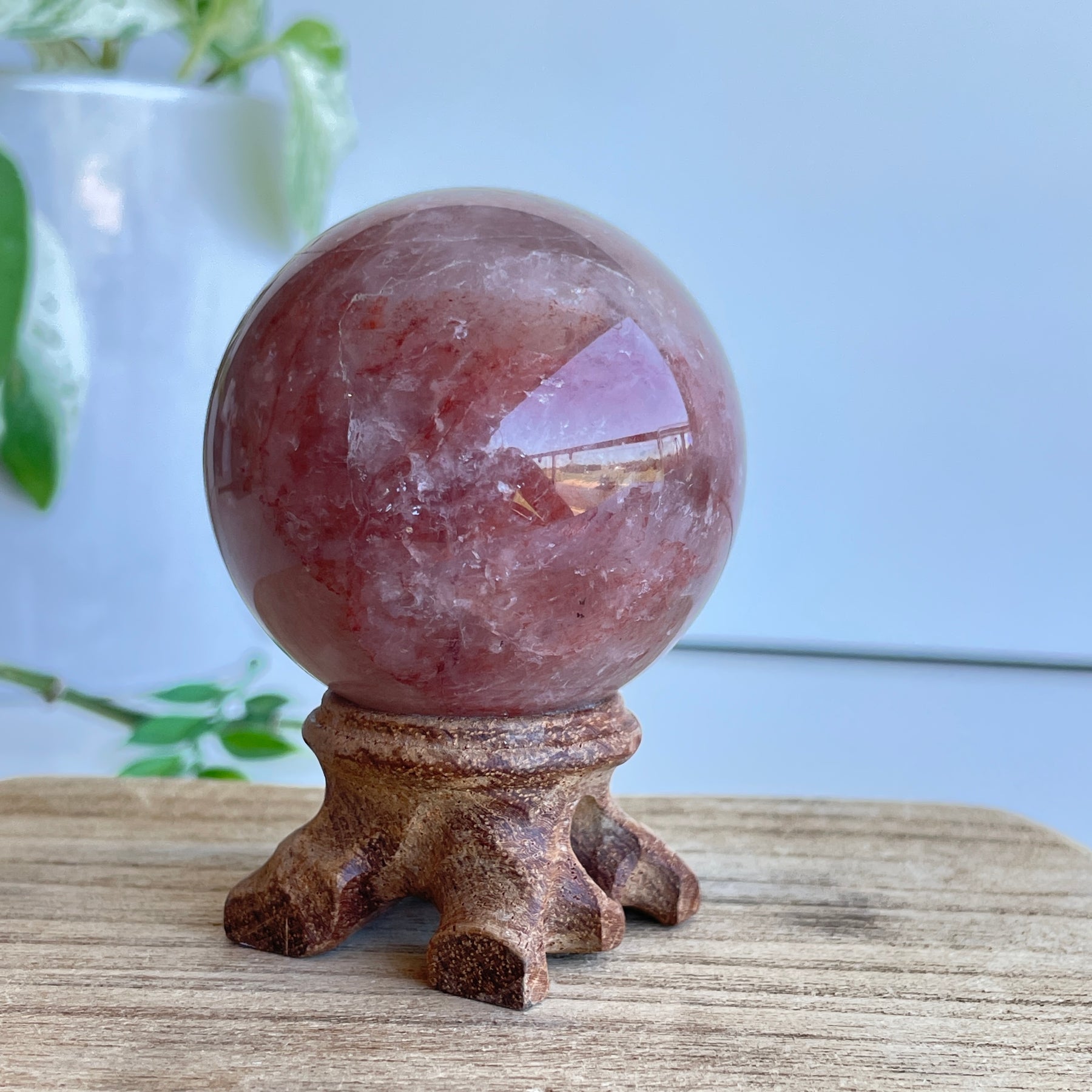 Lithium Quartz Sphere 5.3cm – Preah Ko Maitland