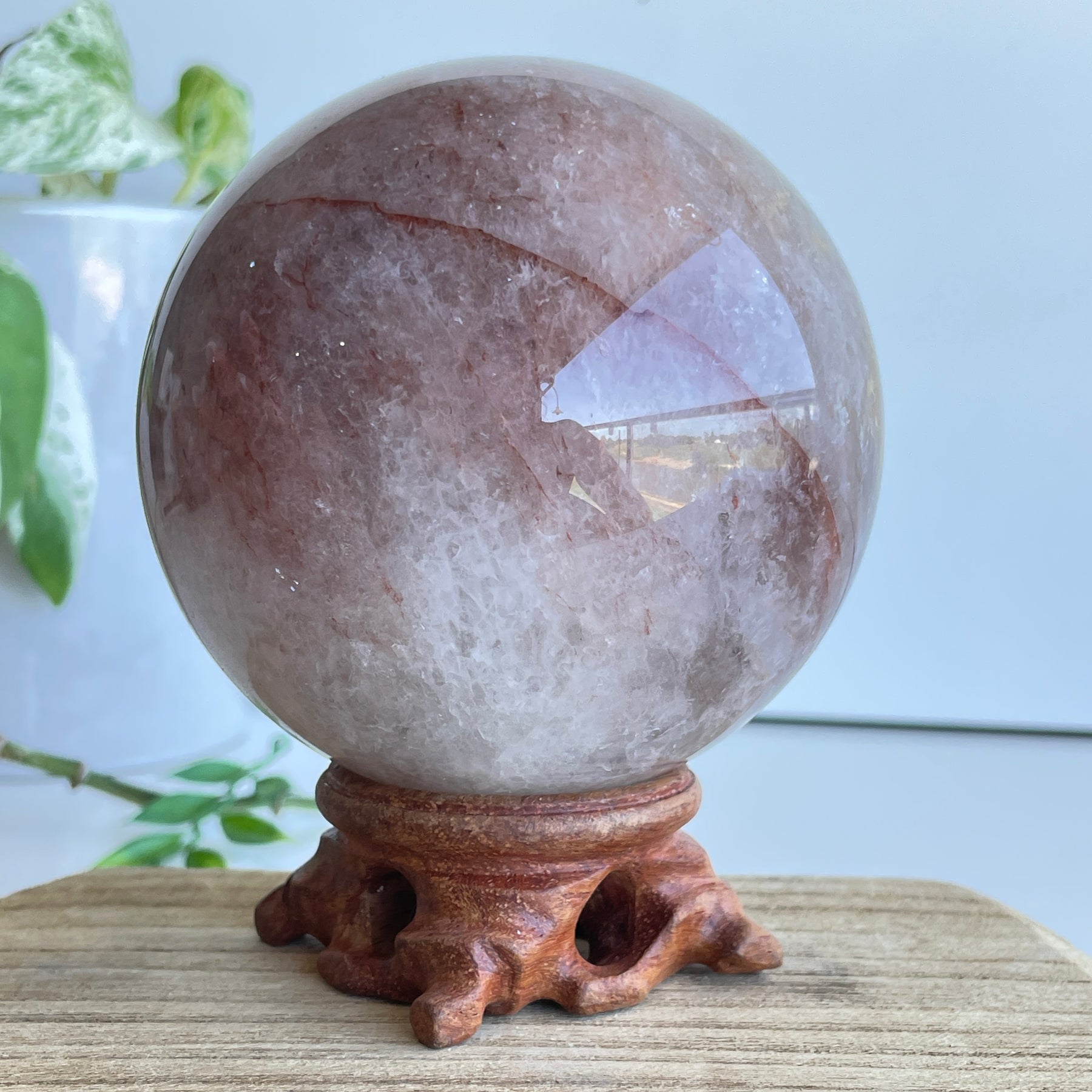 Lithium Quartz Sphere 9.1cm – Preah Ko Maitland
