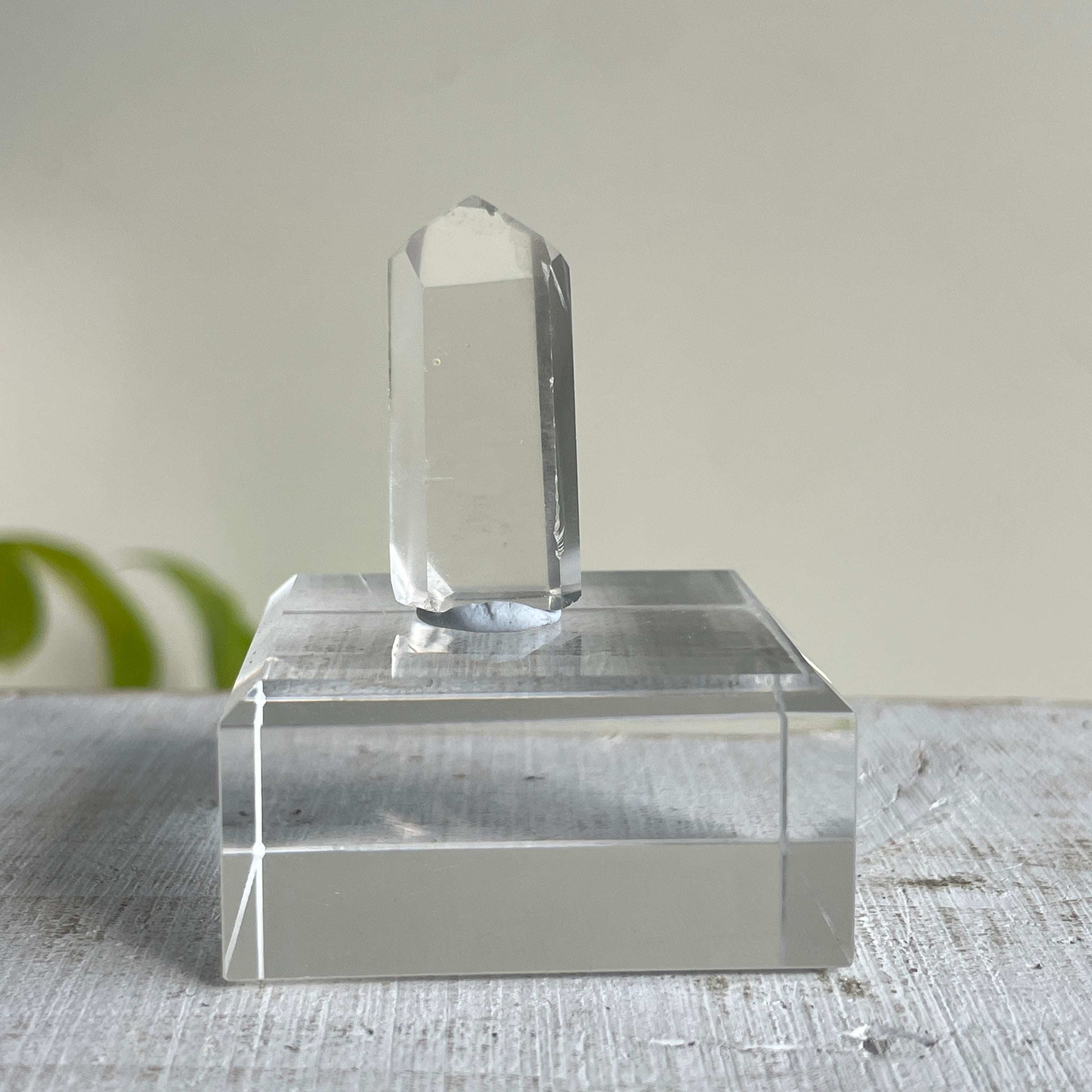 Phantom Quartz Generator Med – Preah Ko Maitland