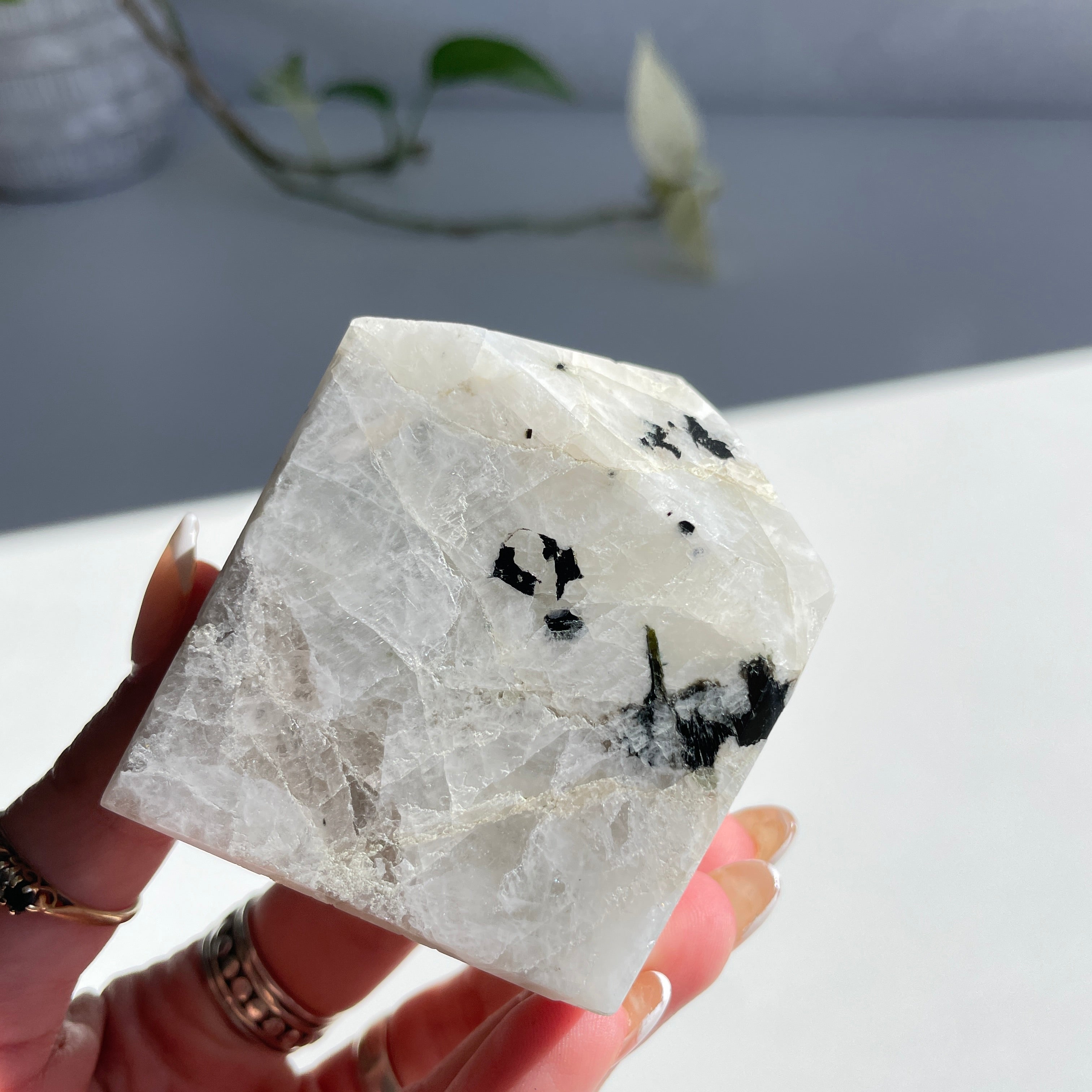 Moonstone Freeform 318g – Preah Ko Maitland