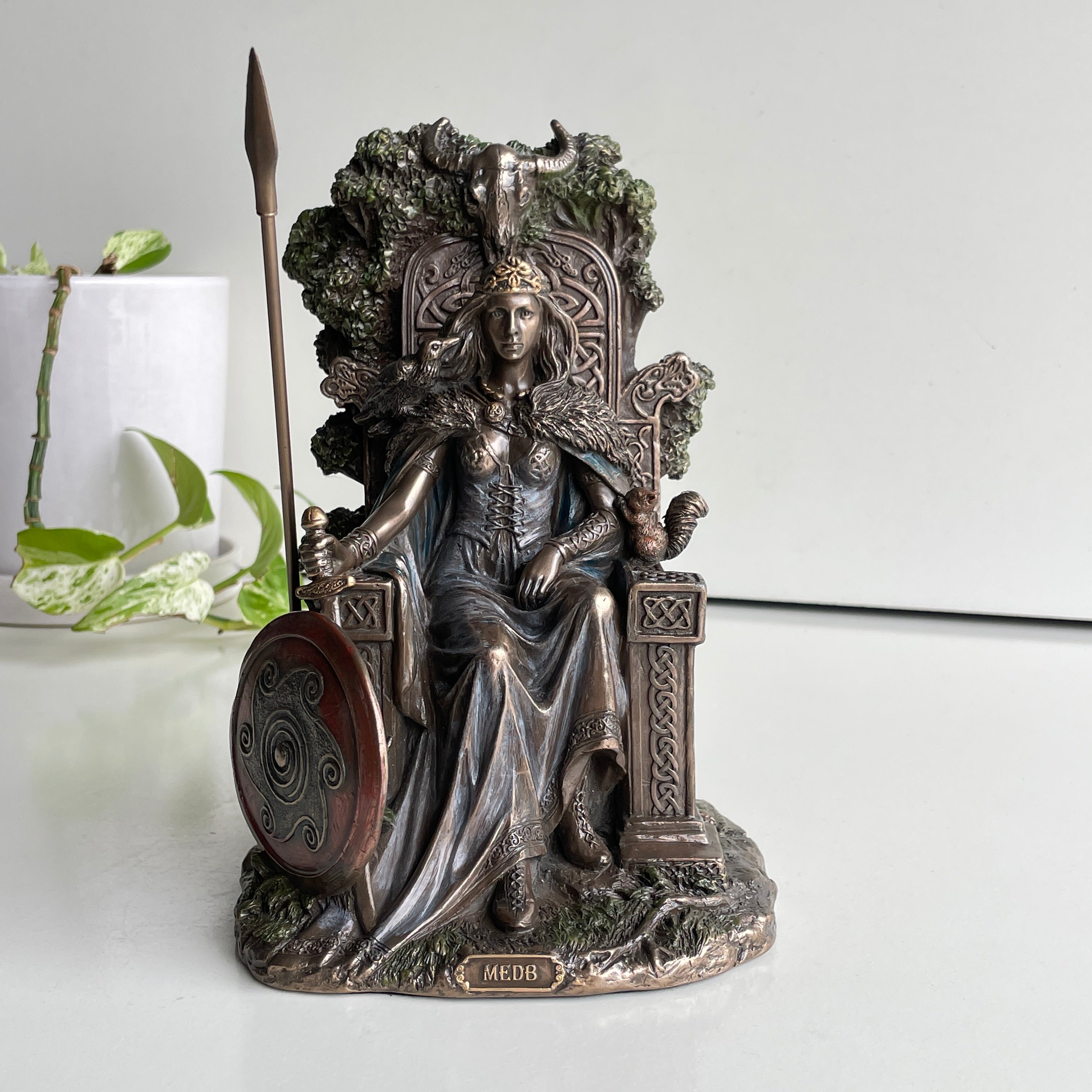 Medb Celtic Goddess Of Connacht Statue C-5104 – Preah Ko Maitland