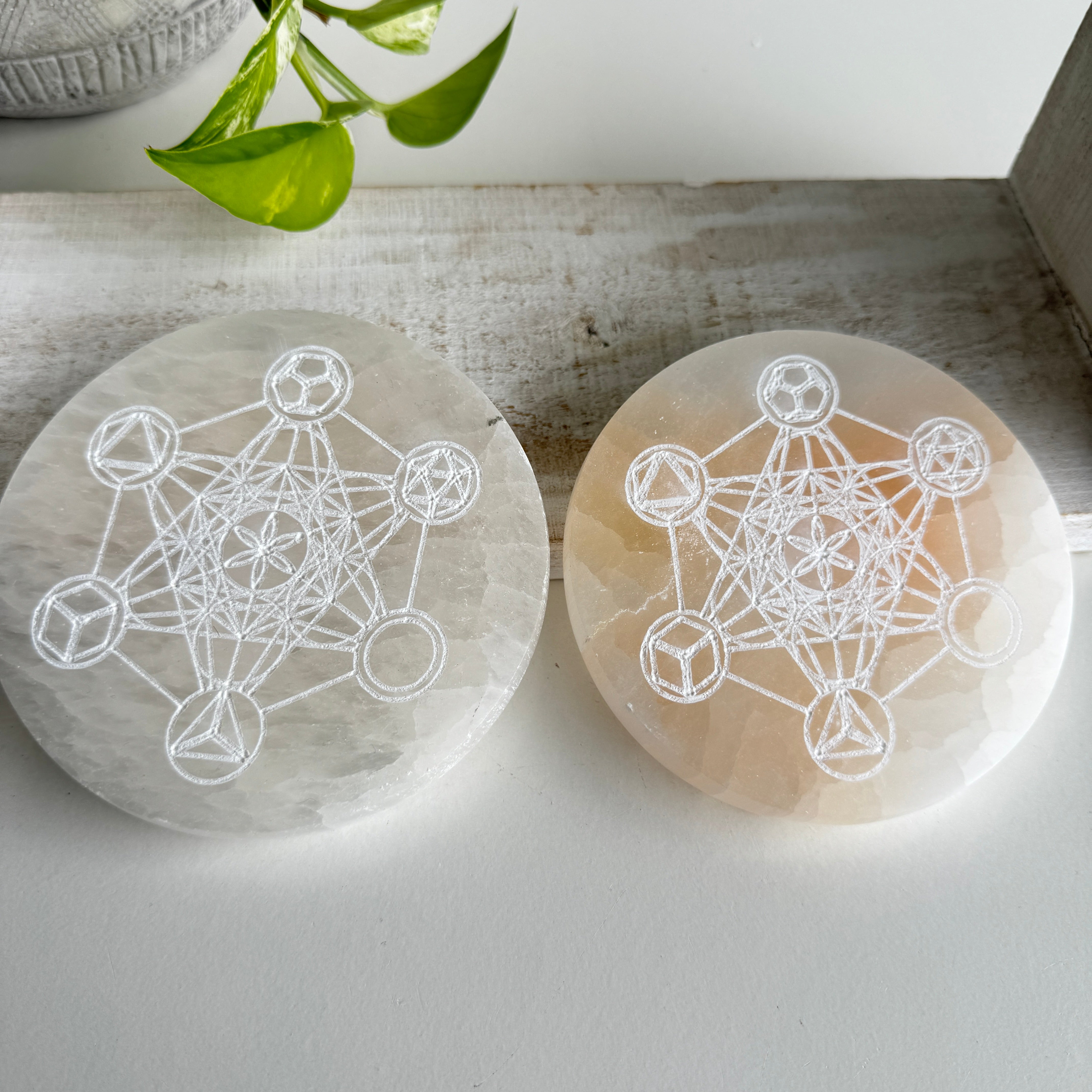 Round Selenite Grid Plate – Preah Ko Maitland